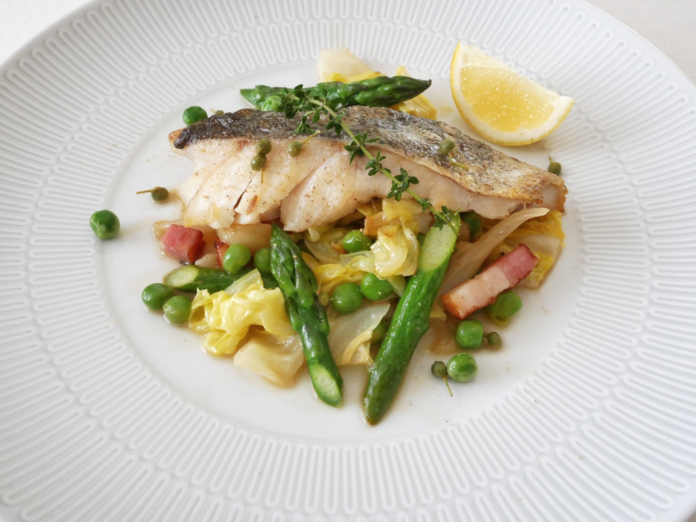 ワインに合う簡単レシピVol.40 オーストリアのグリューナー・ヴェルトリーナーに合わせるのは「白身魚と春野菜のワイン蒸し 実山椒風味」 - whynot?でセレンディピティな出会いを