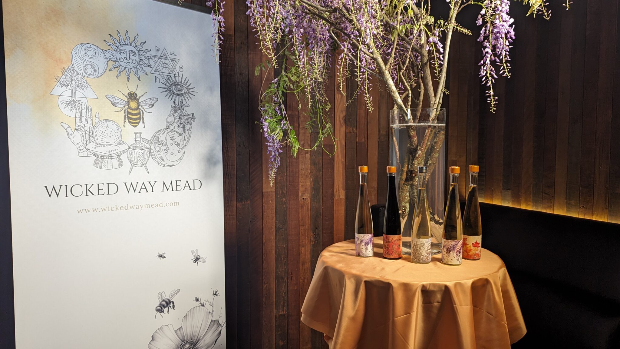 ハリー・ポッターにも出てきた世界最古のお酒「ミード（蜂蜜酒）」。日本の蜂蜜と水から醸造した「WICKED WAY MEAD」が登場 - whynot?でセレンディピティな出会いを